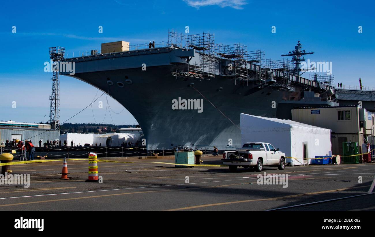 200406-N-VZ069-1249 (April 6, 2020) Nimitz-class nuclear aircraft ...