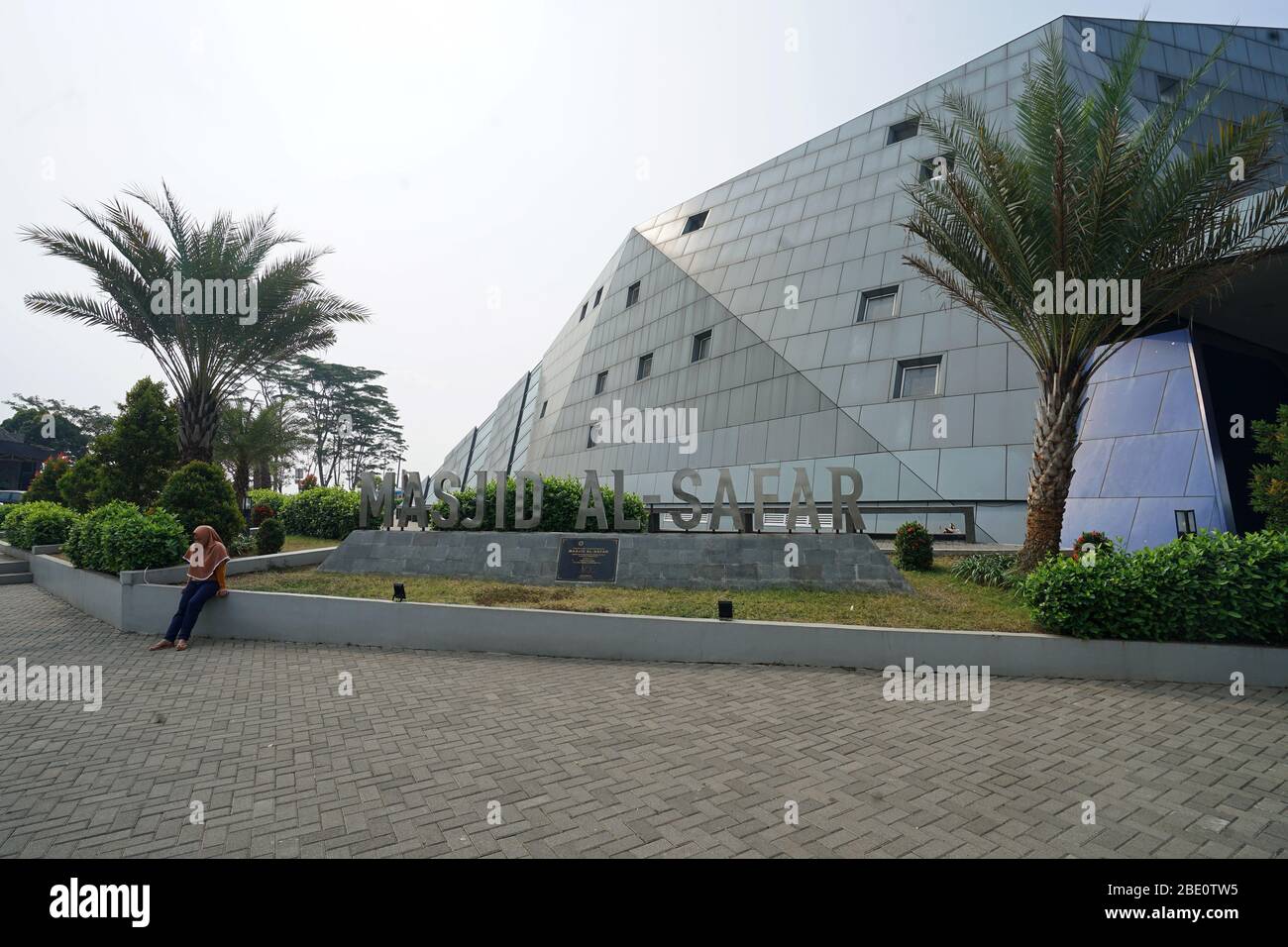 Masjid Al Safar Mosque, Rest Area Cipularang, Purwakarta, West Java ...