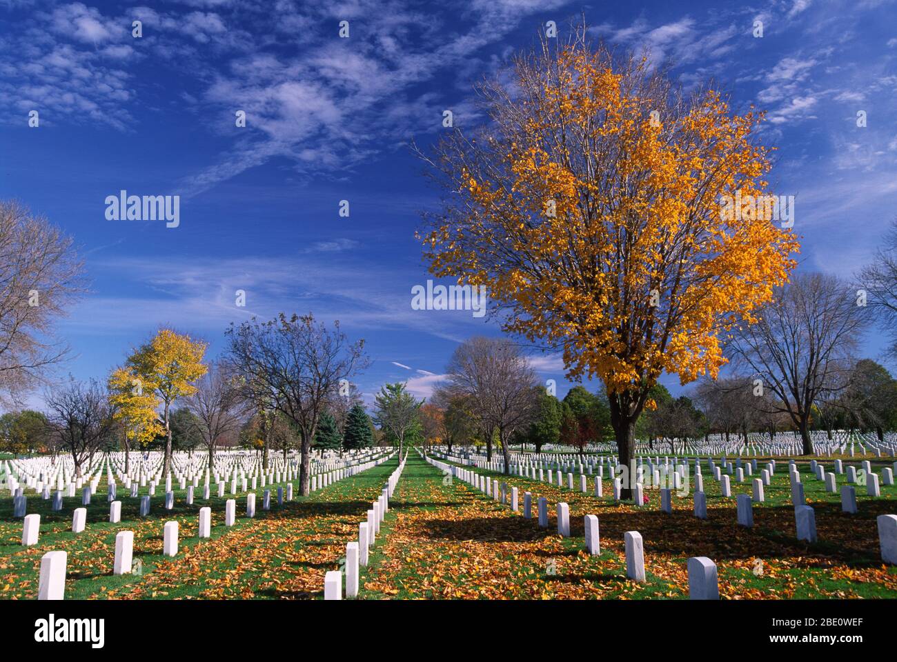 Grave rows, Fort Snelling National Cemetery, Minneapolis, Minnesota ...