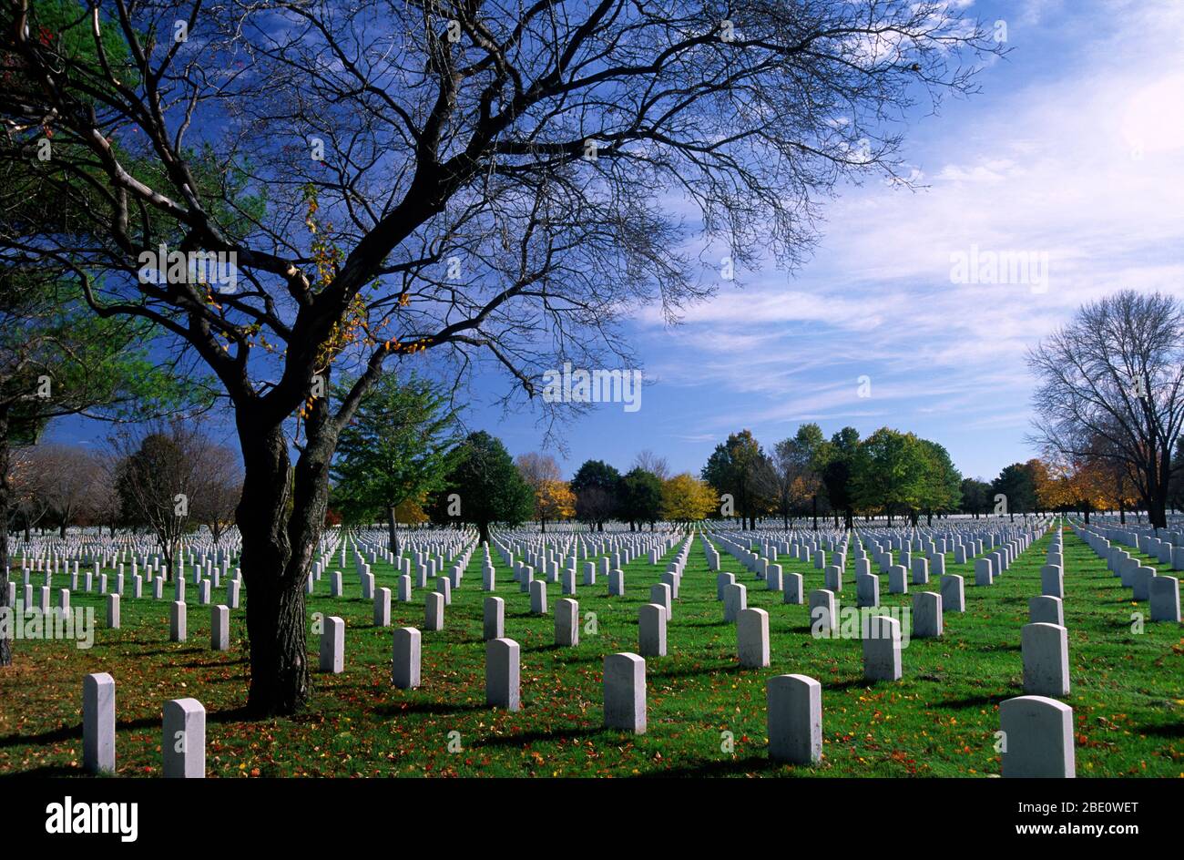 Grave rows, Fort Snelling National Cemetery, Minneapolis, Minnesota ...