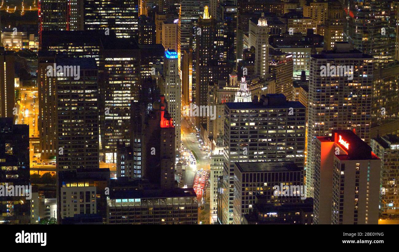 Chicago aerial night streets hi-res stock photography and images - Alamy
