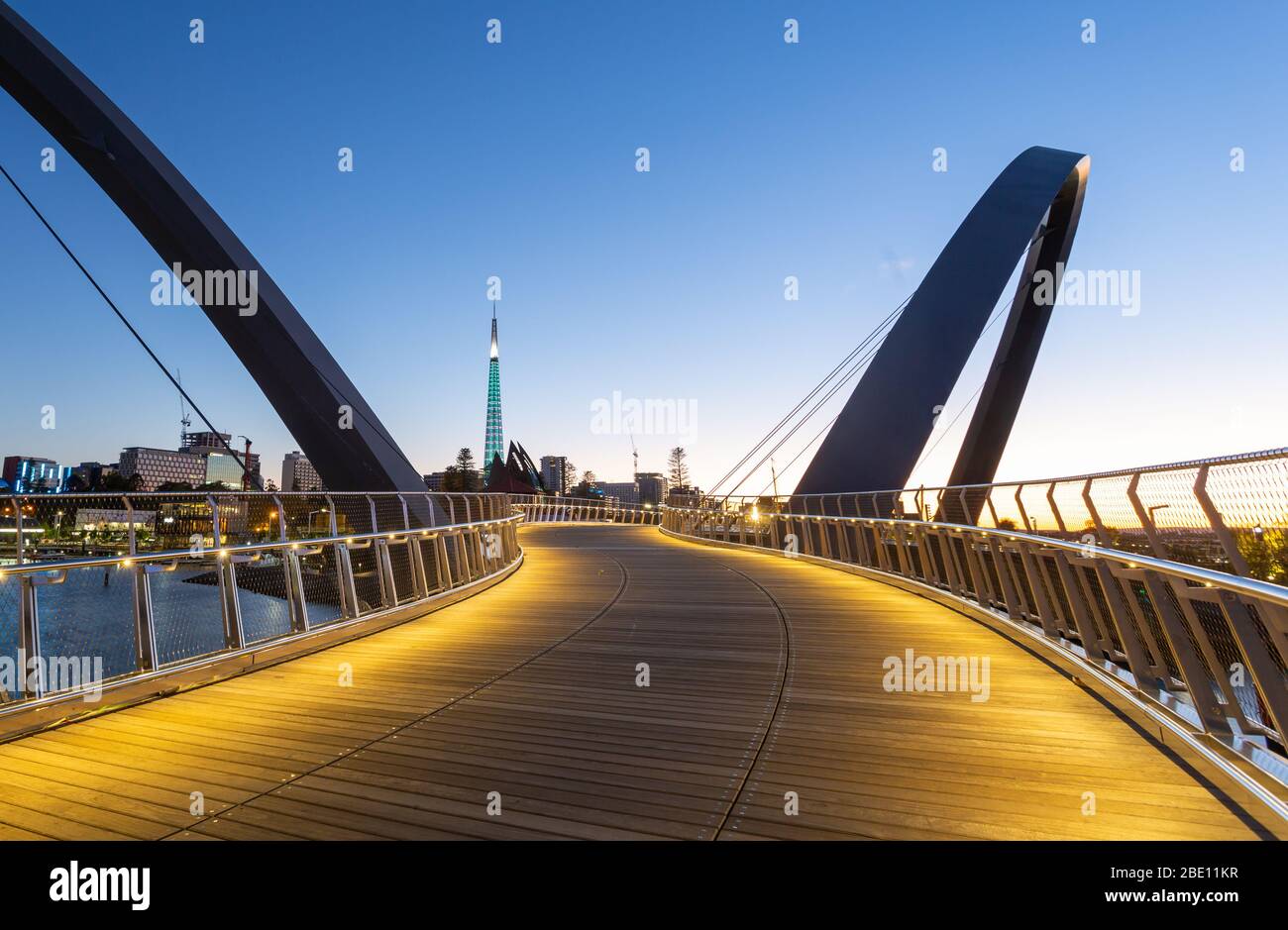 Elizabeth quay pedestrian bridge hi-res stock photography and images ...