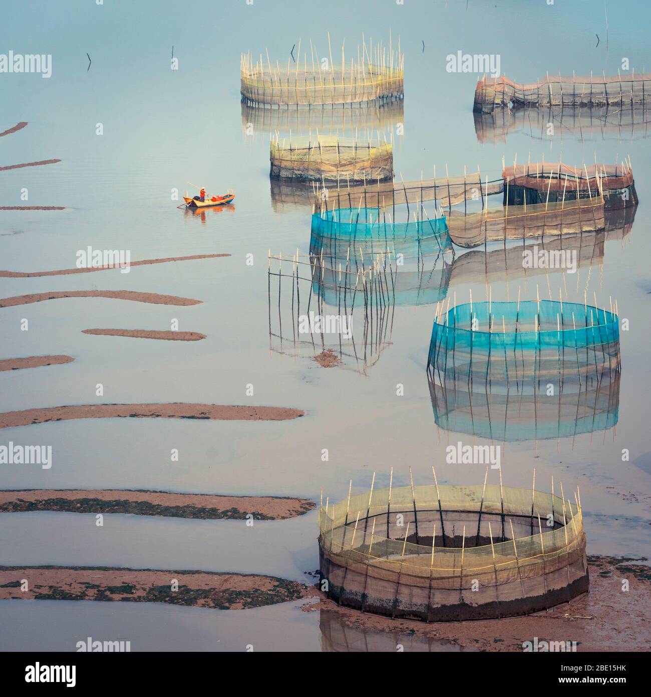 Crab nets hi-res stock photography and images - Alamy