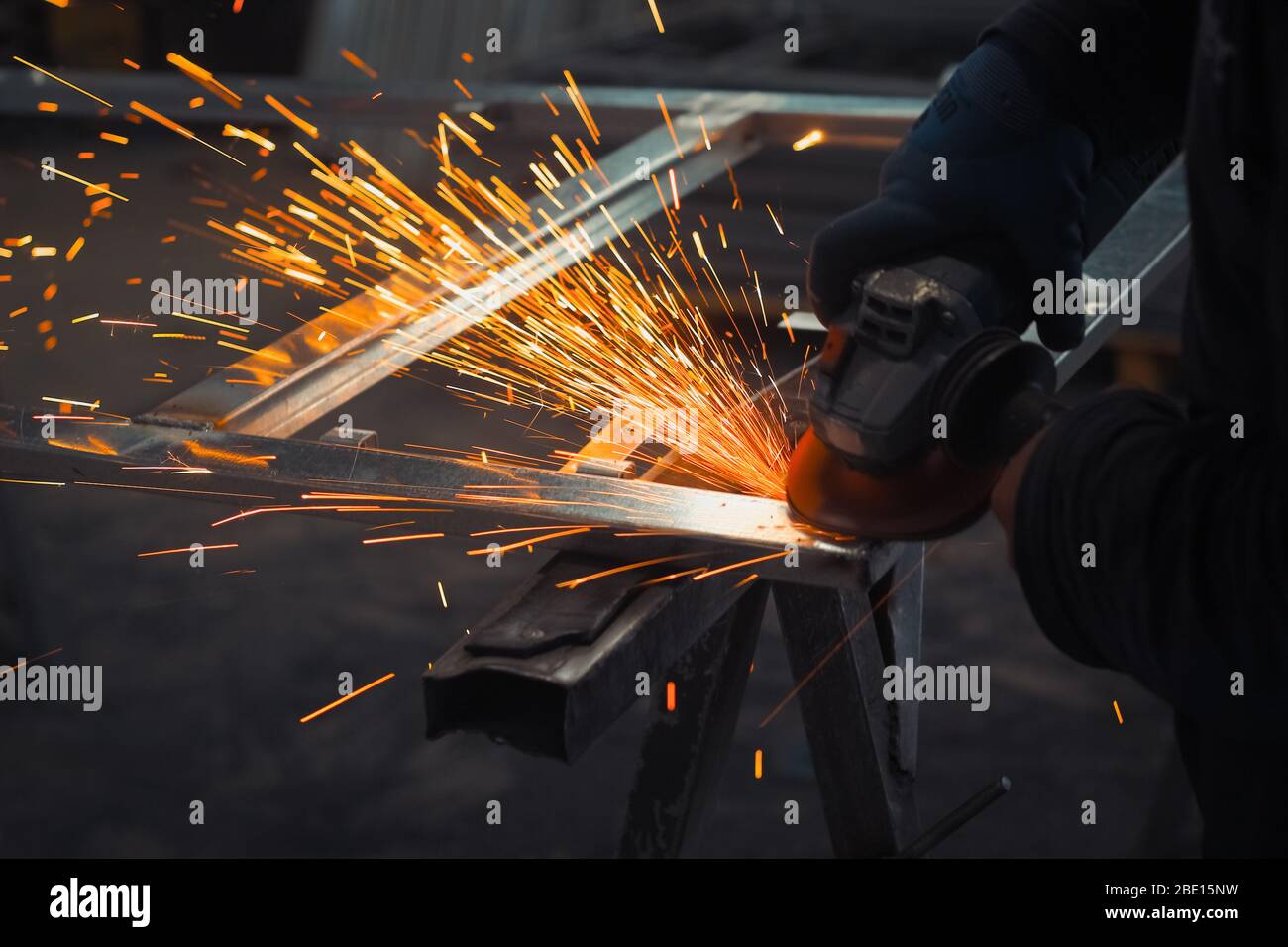 Electric Wheel Grinding On The Modularized Development Of A Wheel Side