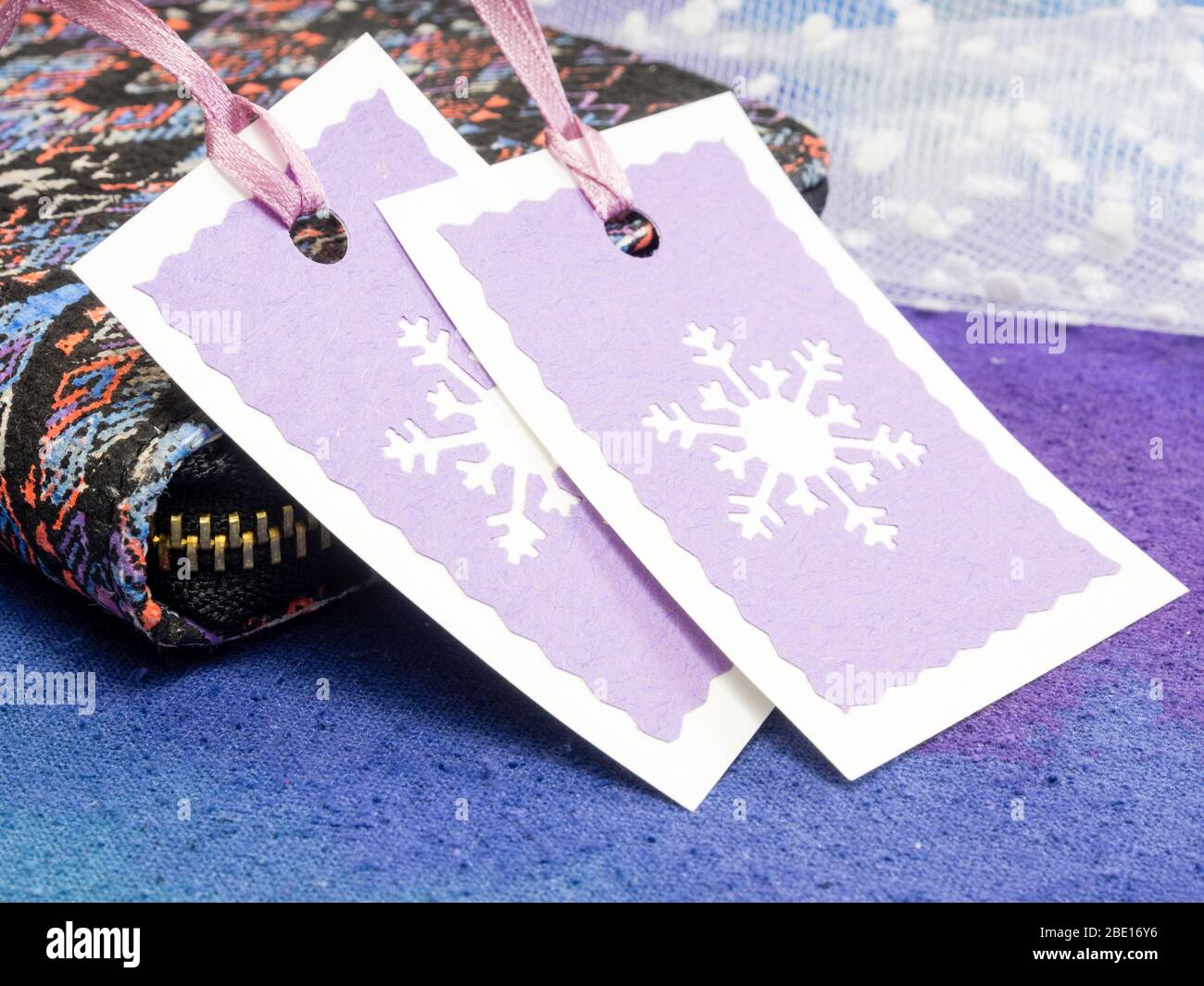 Christmas gift tags hi-res stock photography and images - Alamy