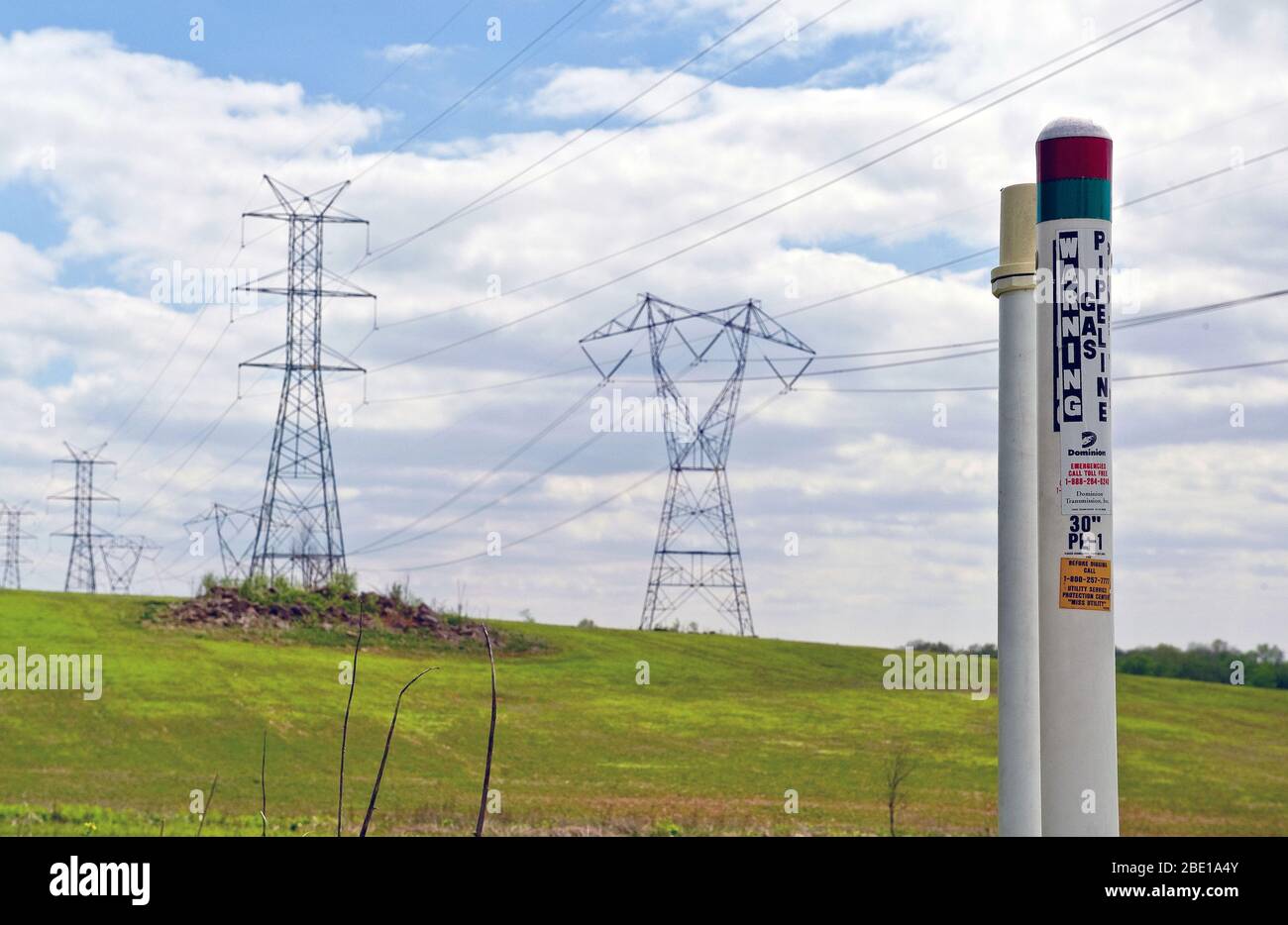 Electricty transmission lines hi-res stock photography and images - Alamy