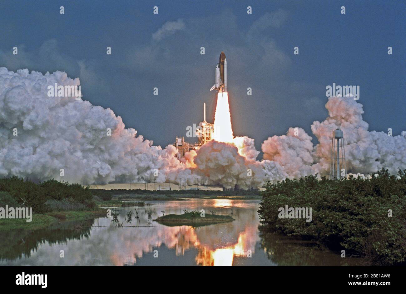 Nasa space shuttle atlantis astronauts hi-res stock photography and ...