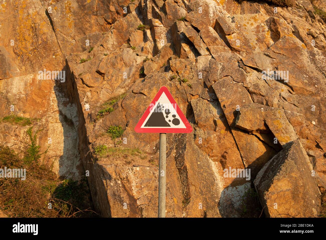 Rockfall danger hi-res stock photography and images - Alamy