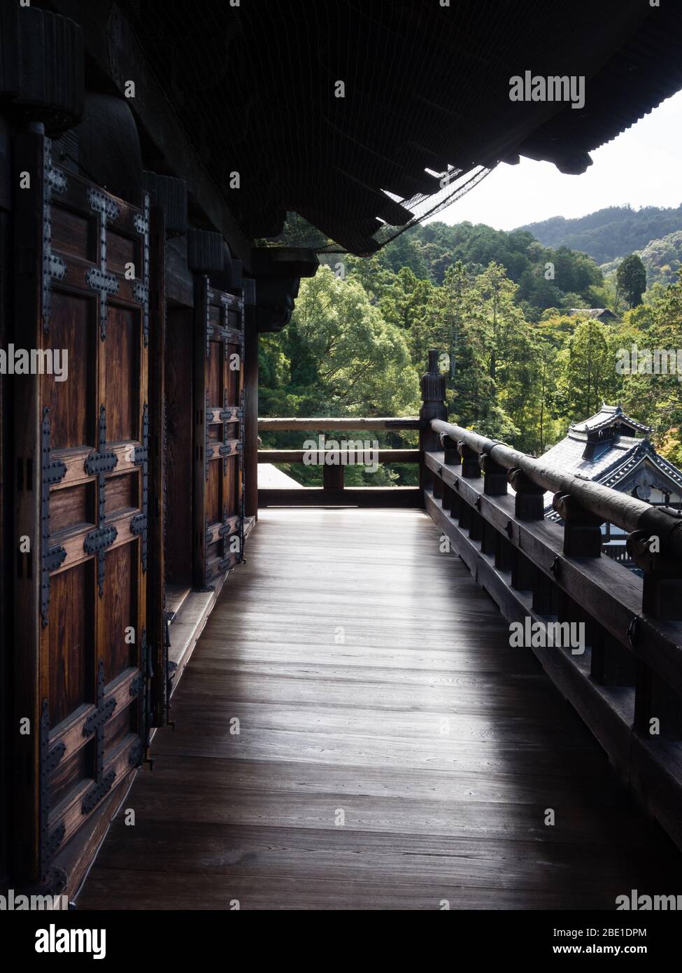 Japanese building veranda hi-res stock photography and images - Alamy