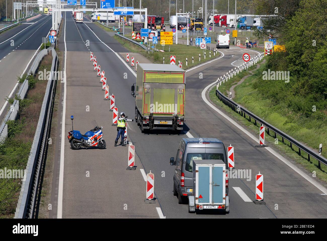Germany netherlands border crossing hi-res stock photography and images ...