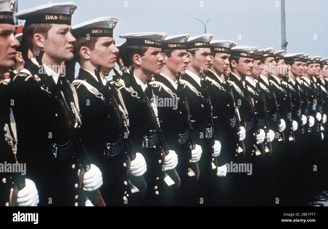 1982 soviet sailors hi-res stock photography and images - Alamy
