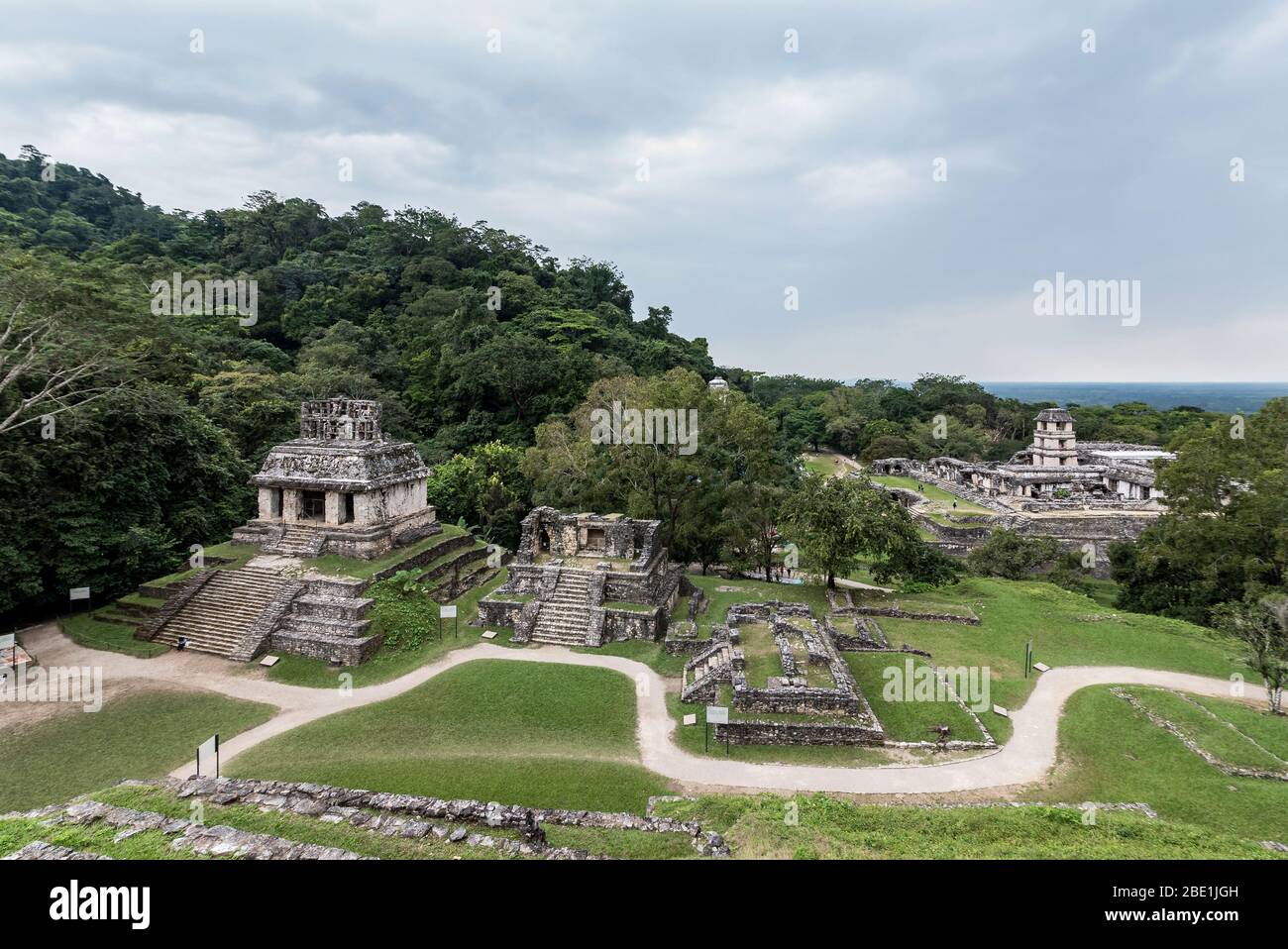 ruins of ancient mayan palenque, mexico Stock Photo - Alamy
