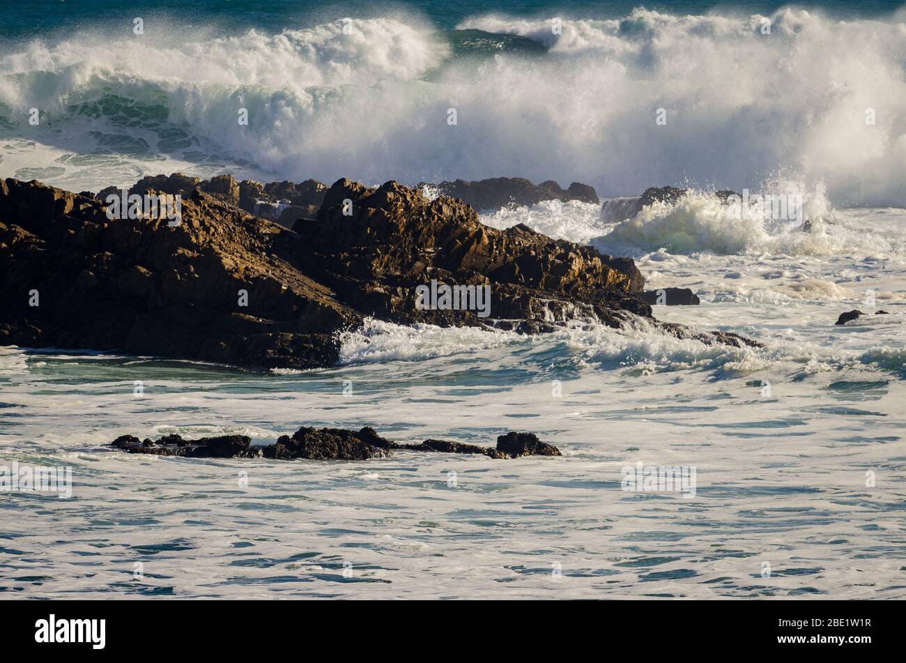 Ocean waves hi-res stock photography and images - Alamy