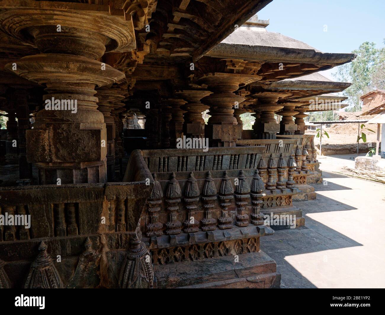 Parapet wall hi-res stock photography and images - Alamy