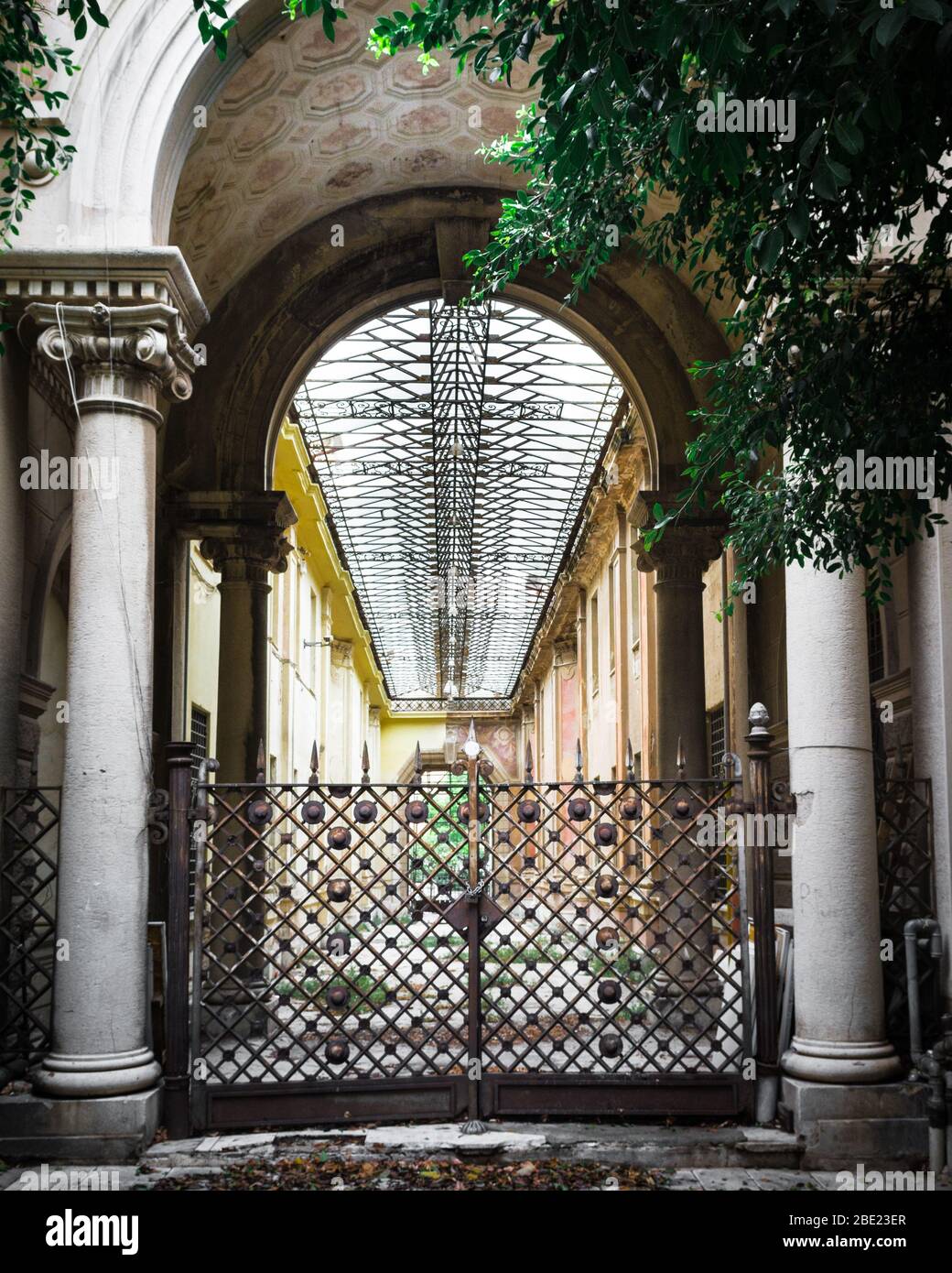 Vaulted Atrium High Resolution Stock Photography and Images - Alamy