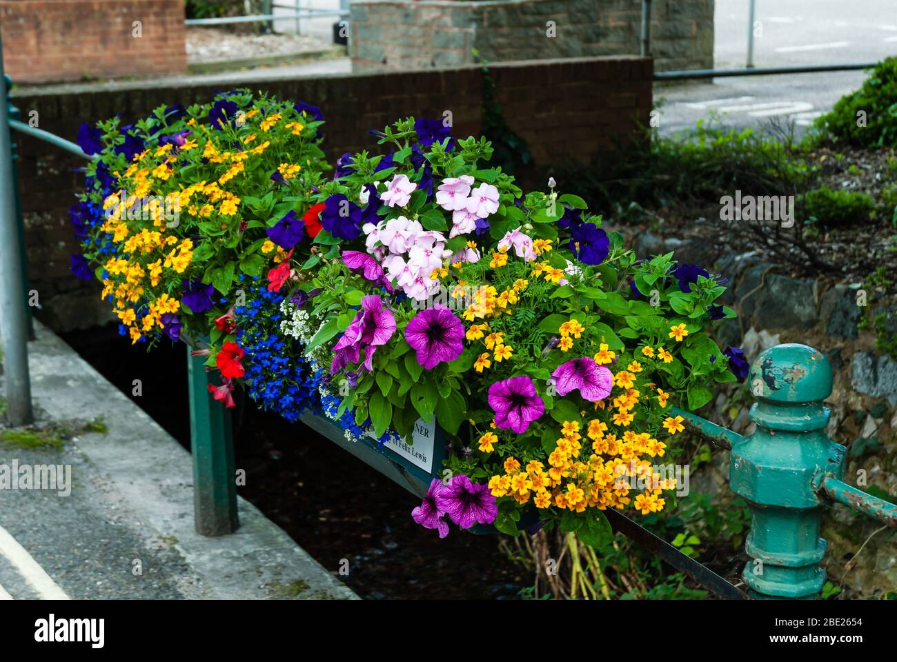 Britain in Bloom Gold Competition Winners Stock Photo - Alamy