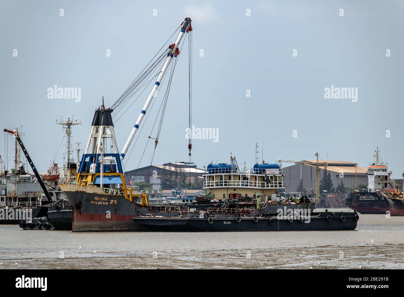 Transhipment hi-res stock photography and images - Alamy