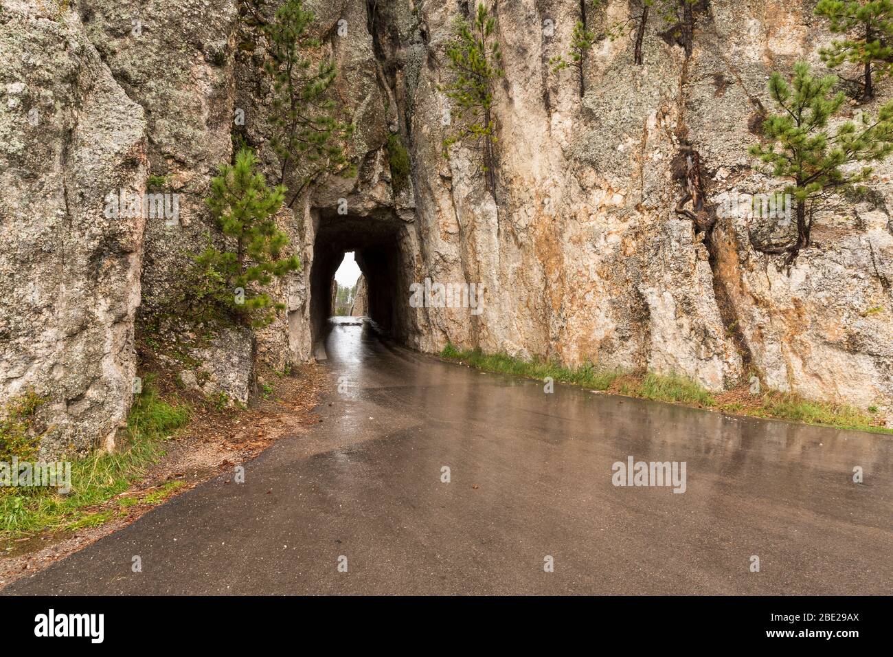 Needles highway scenic drive south dakota hi-res stock photography and ...