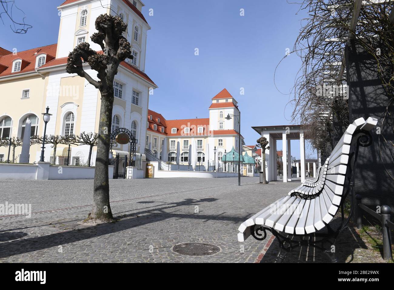 Binz, Germany. 11th Apr, 2020. Only a few people are on the beach ...
