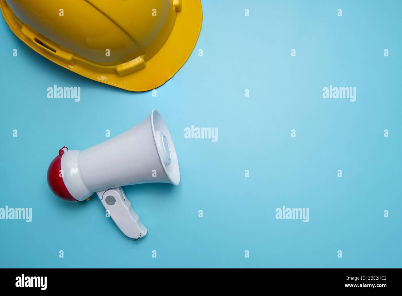 Announcement and announce advertising background public relations about ...