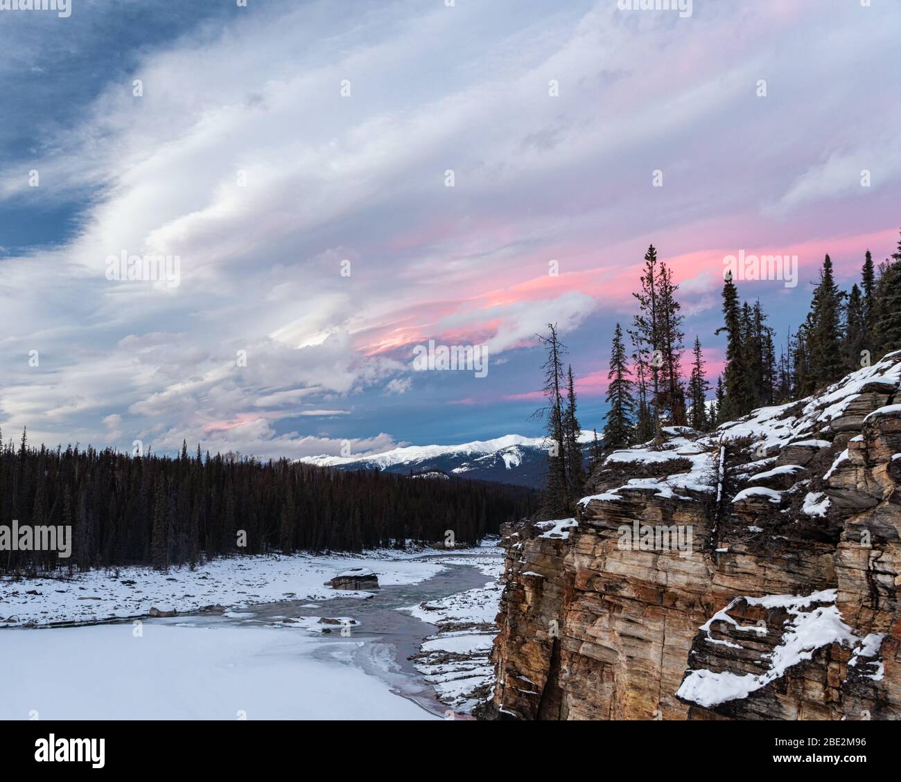 Sunset alberta canada mountains hi-res stock photography and images - Alamy