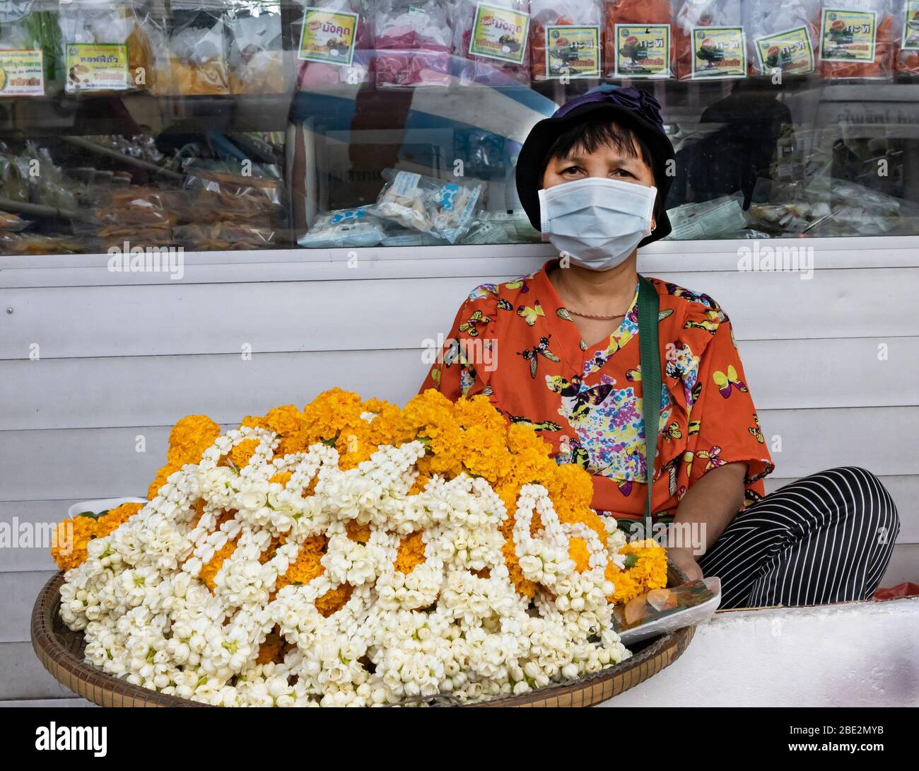 Self employed woman thailand hi-res stock photography and images - Alamy