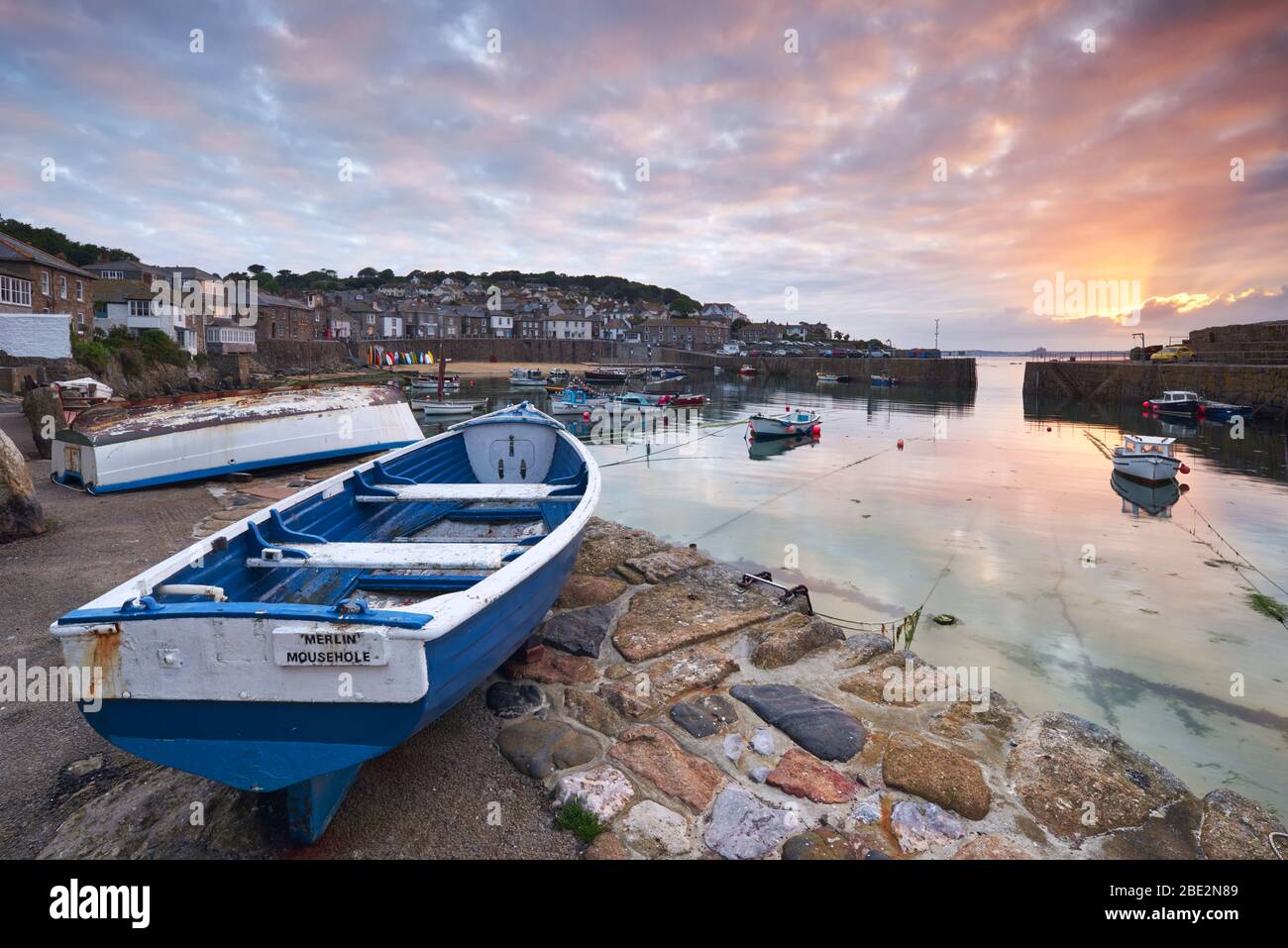 Harbour mousehole cornwall hi-res stock photography and images - Alamy