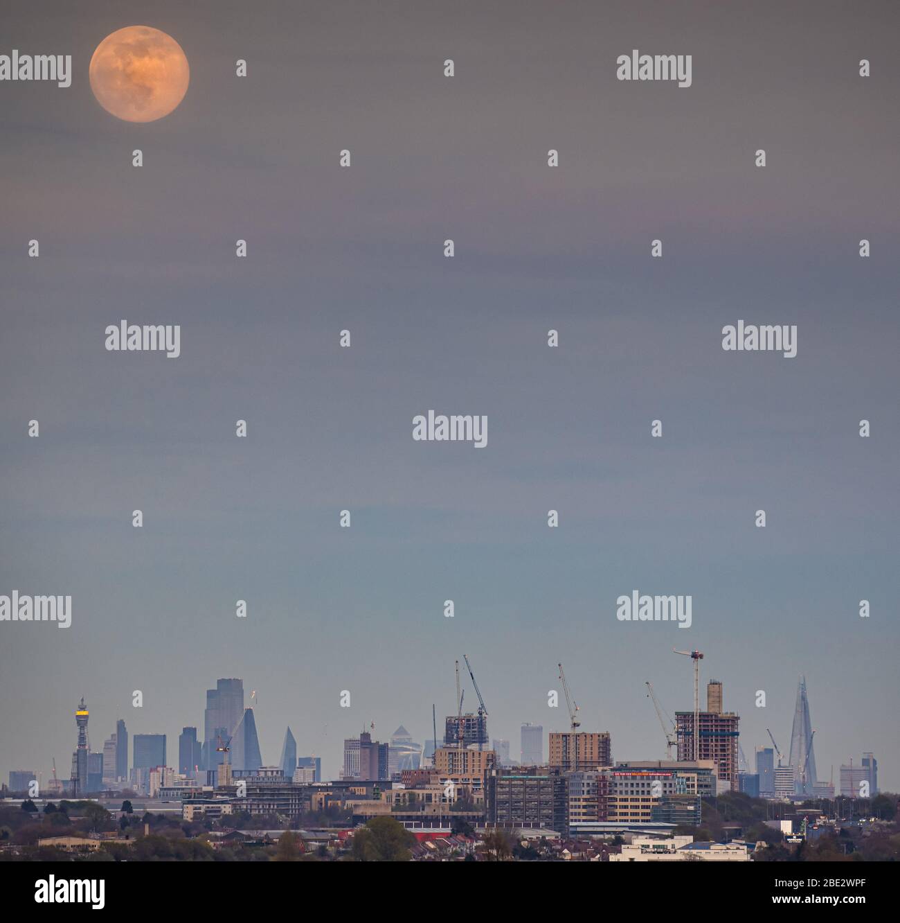 Super moon light over london skyline hi-res stock photography and ...