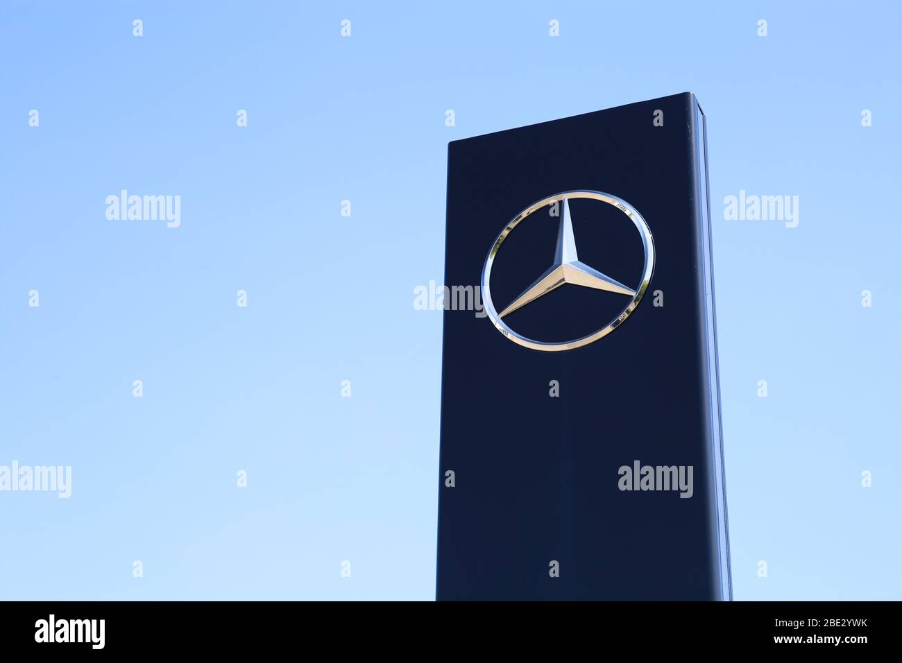 Star motor company hi-res stock photography and images - Alamy