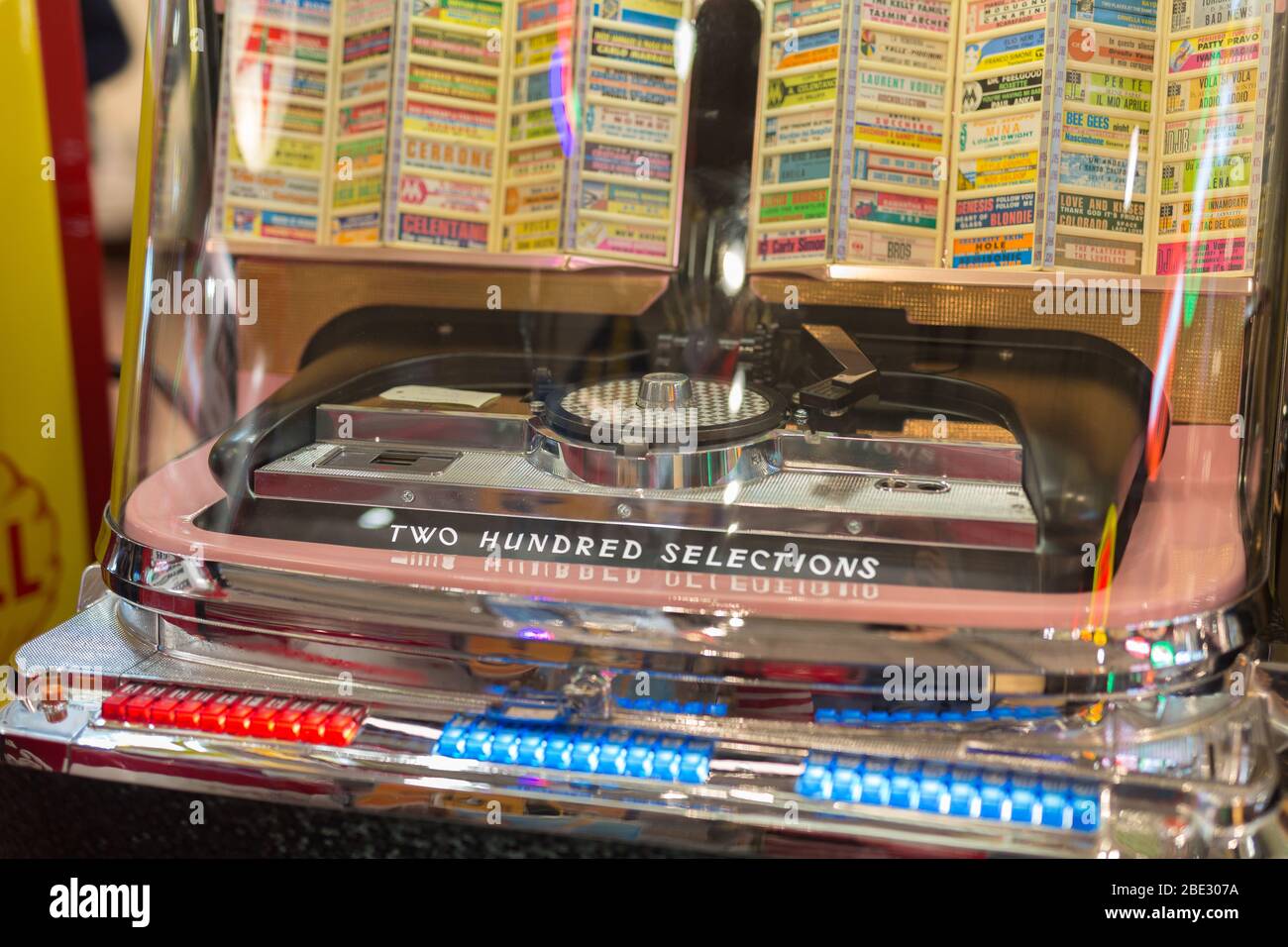 Details of Retro Jukebox: Music and Dance in the 1950s Stock Photo - Alamy