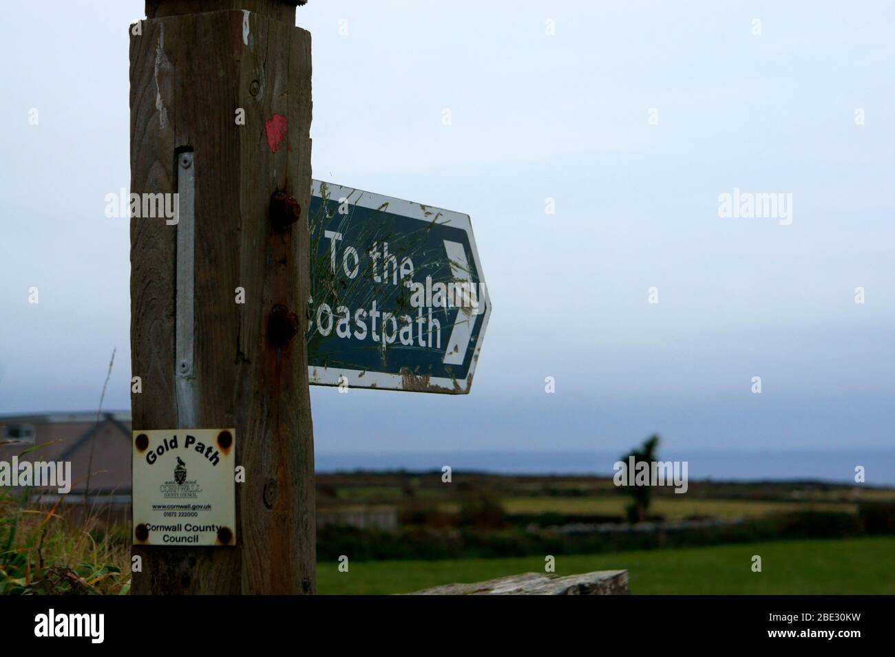 Coastpath Sign at Treknow, Tintagel, North Cornwall Stock Photo - Alamy