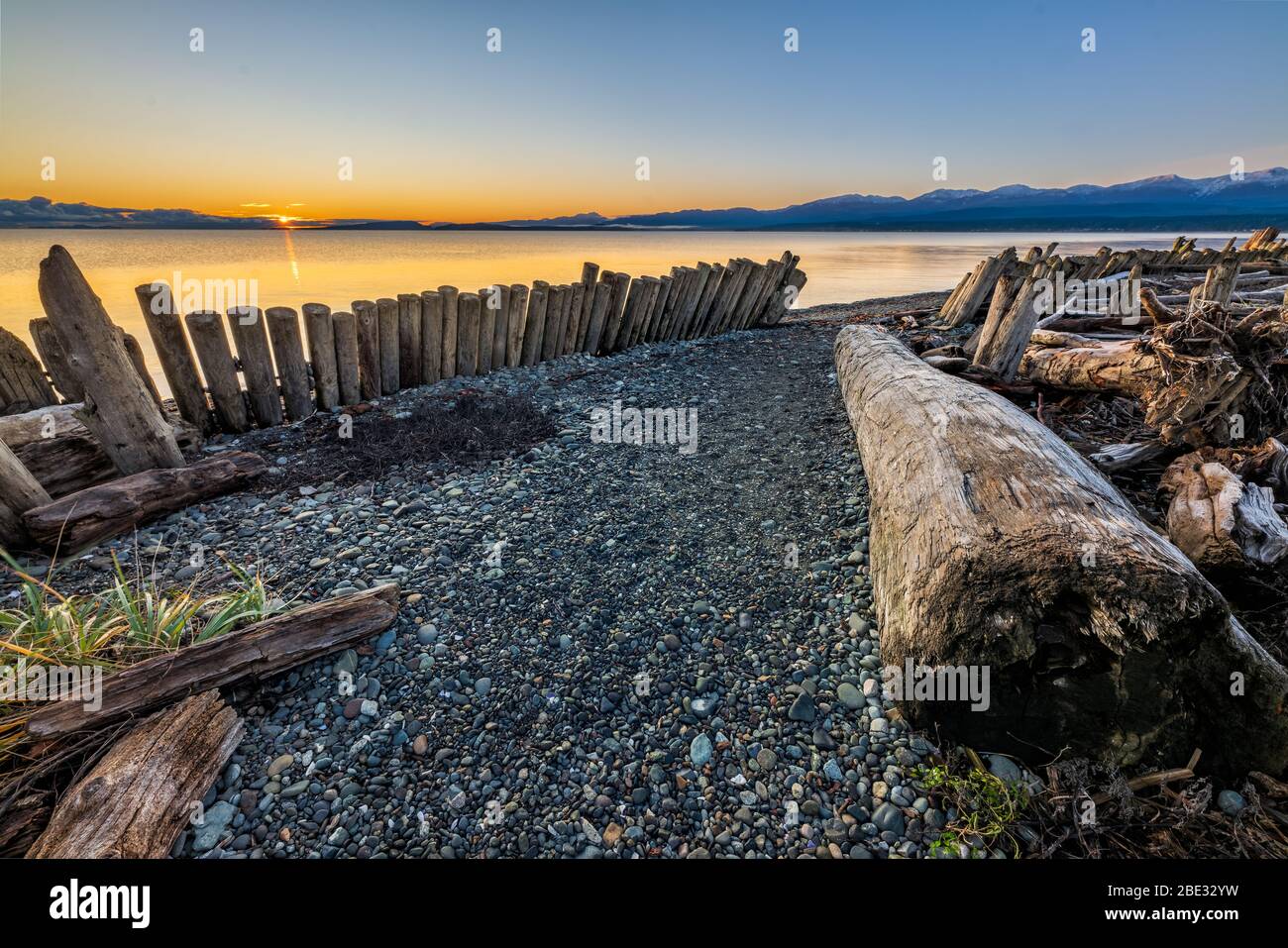 Clear morning at Goose Spit Regional Park, Comox, Vancouver Island ...