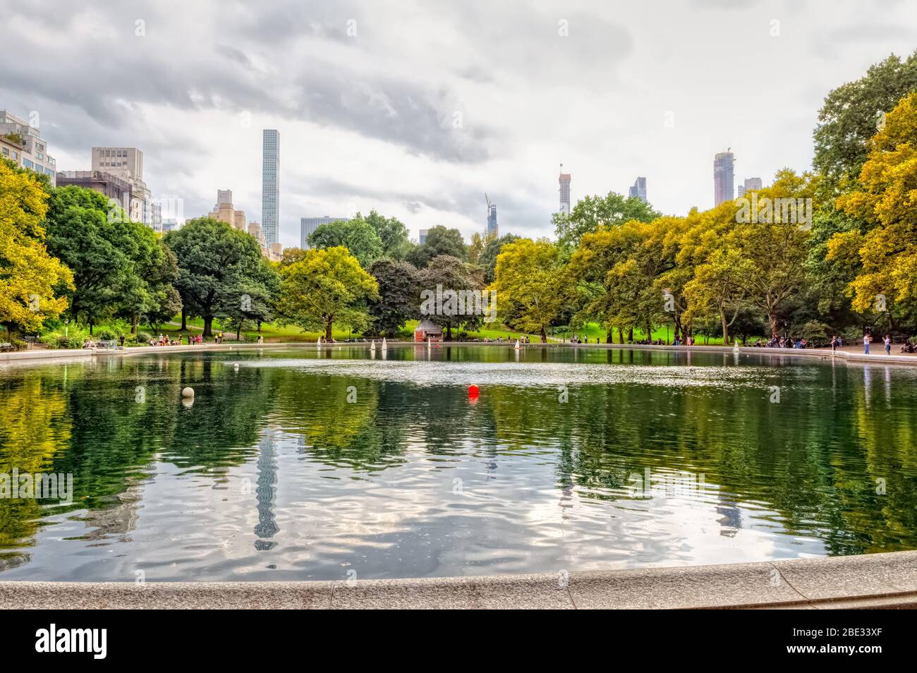 Conservatory Water pond in the Central Park, New York Stock Photo - Alamy