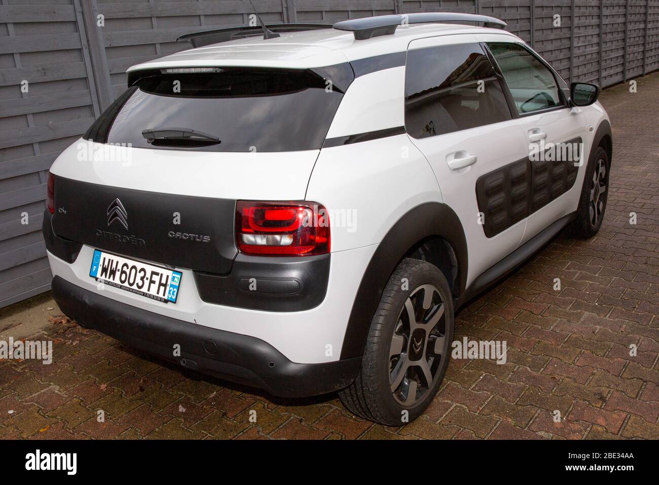 Citroen c4 logo hi-res stock photography and images - Alamy