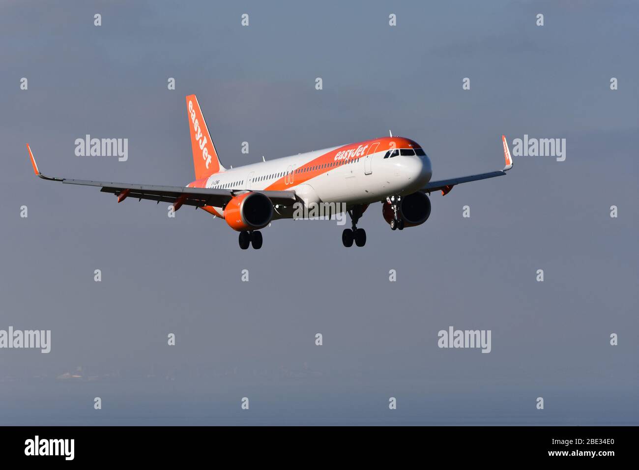 Orange and white aeroplane hi-res stock photography and images - Alamy