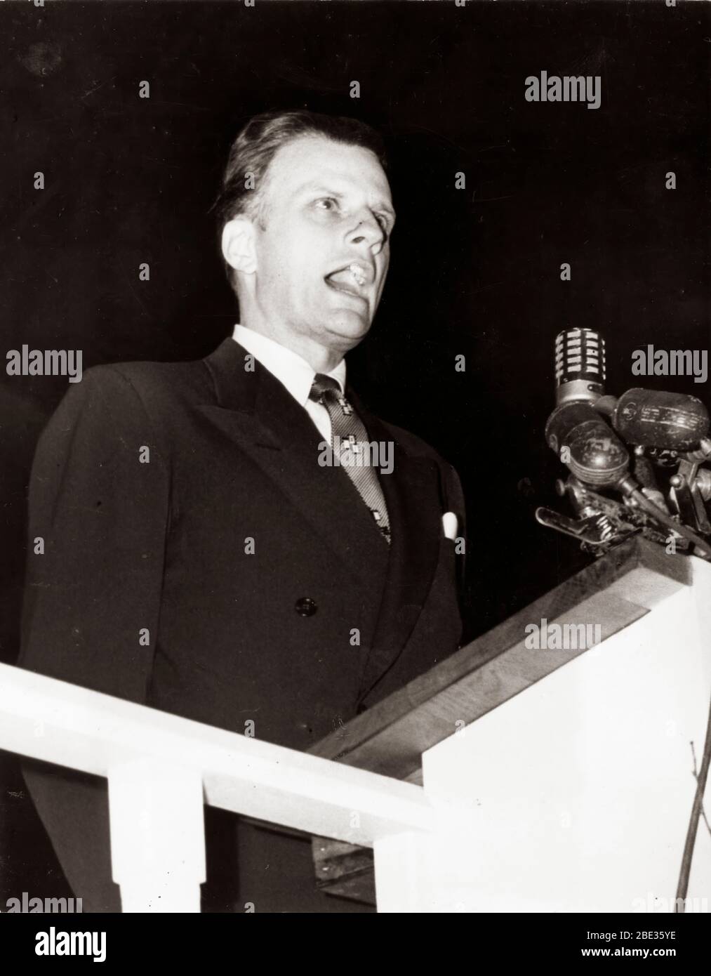 Oct. 2, 1960 - London, England, U.K. - BILLY GRAHAM, born November 7 ...