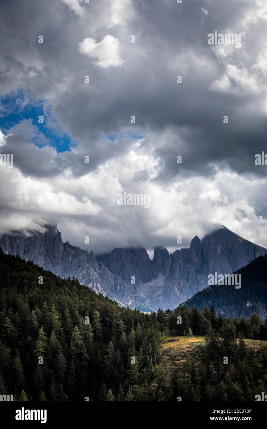 Dolomite mountain range hi-res stock photography and images - Alamy