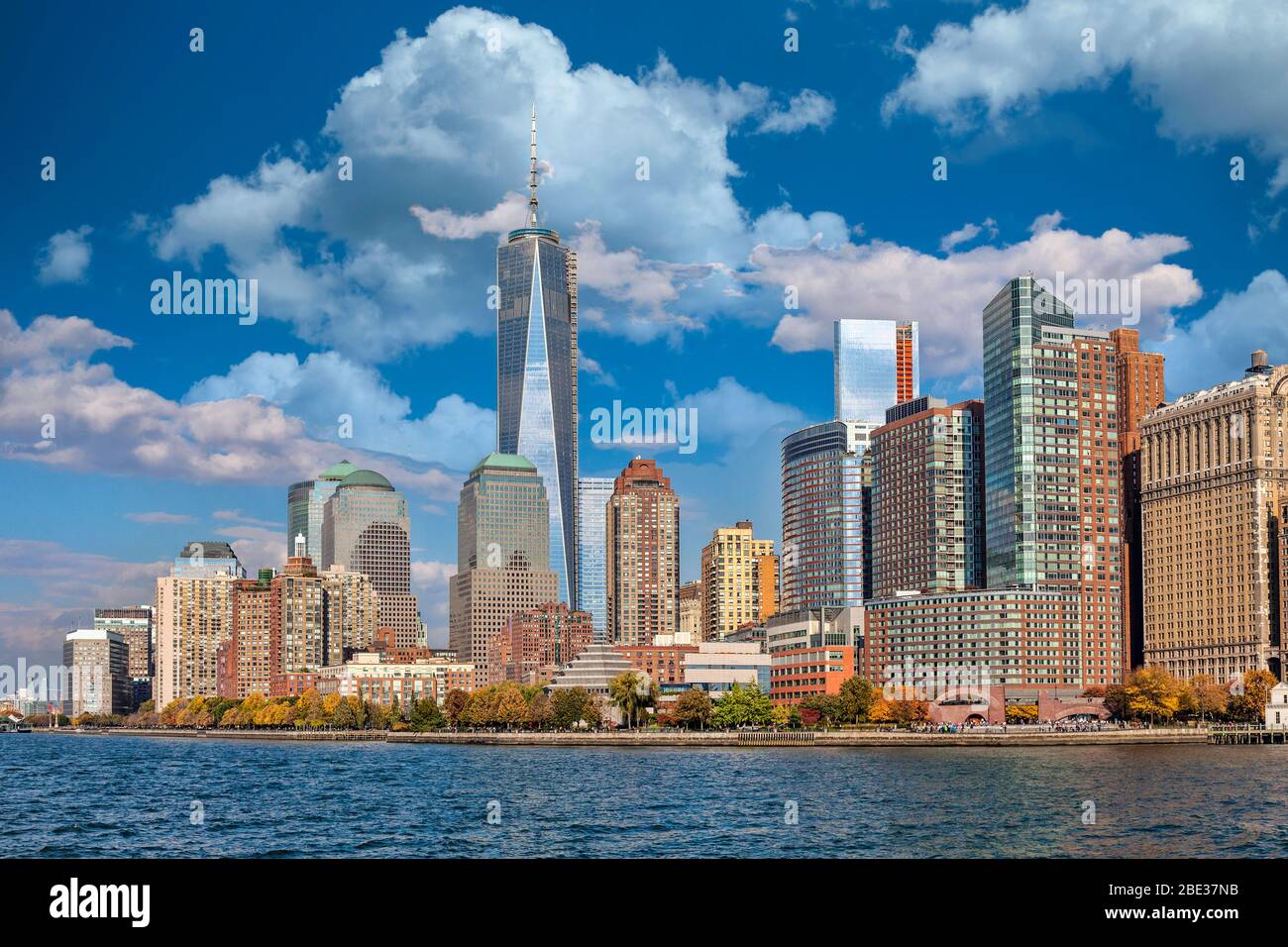 New york city harbour and skyline at night hi-res stock photography and ...