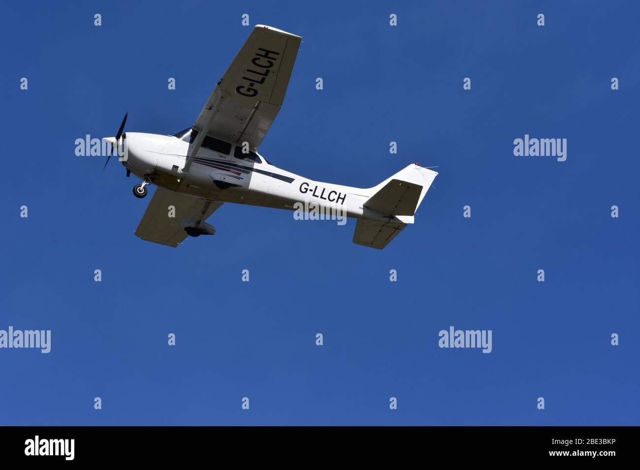 A light aircraft Cessna 172-S (G-LLCH) flying over Bristol Airport on ...
