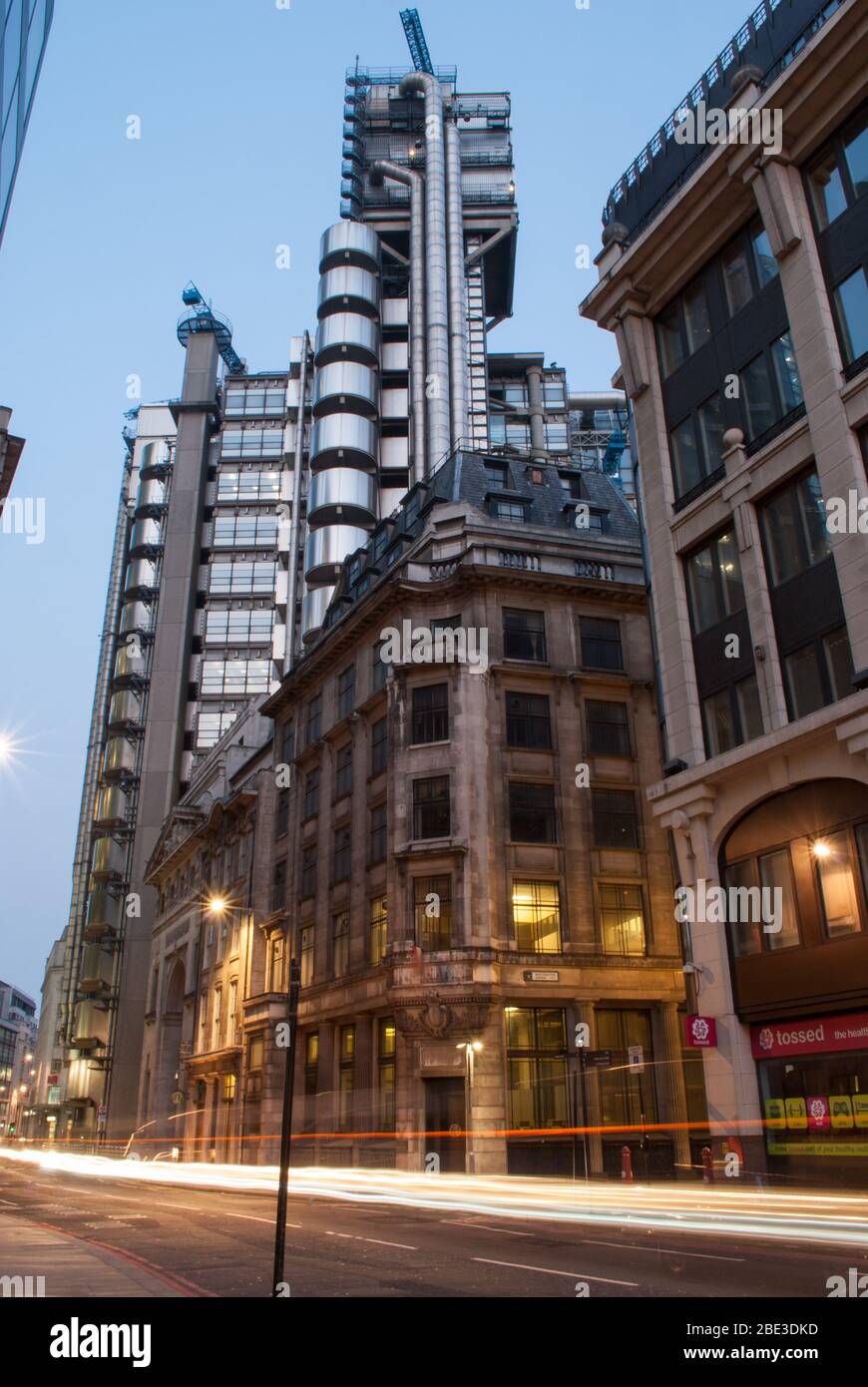 High Tech Architecture Steel Machine Lloyds Building Lloyds of London ...