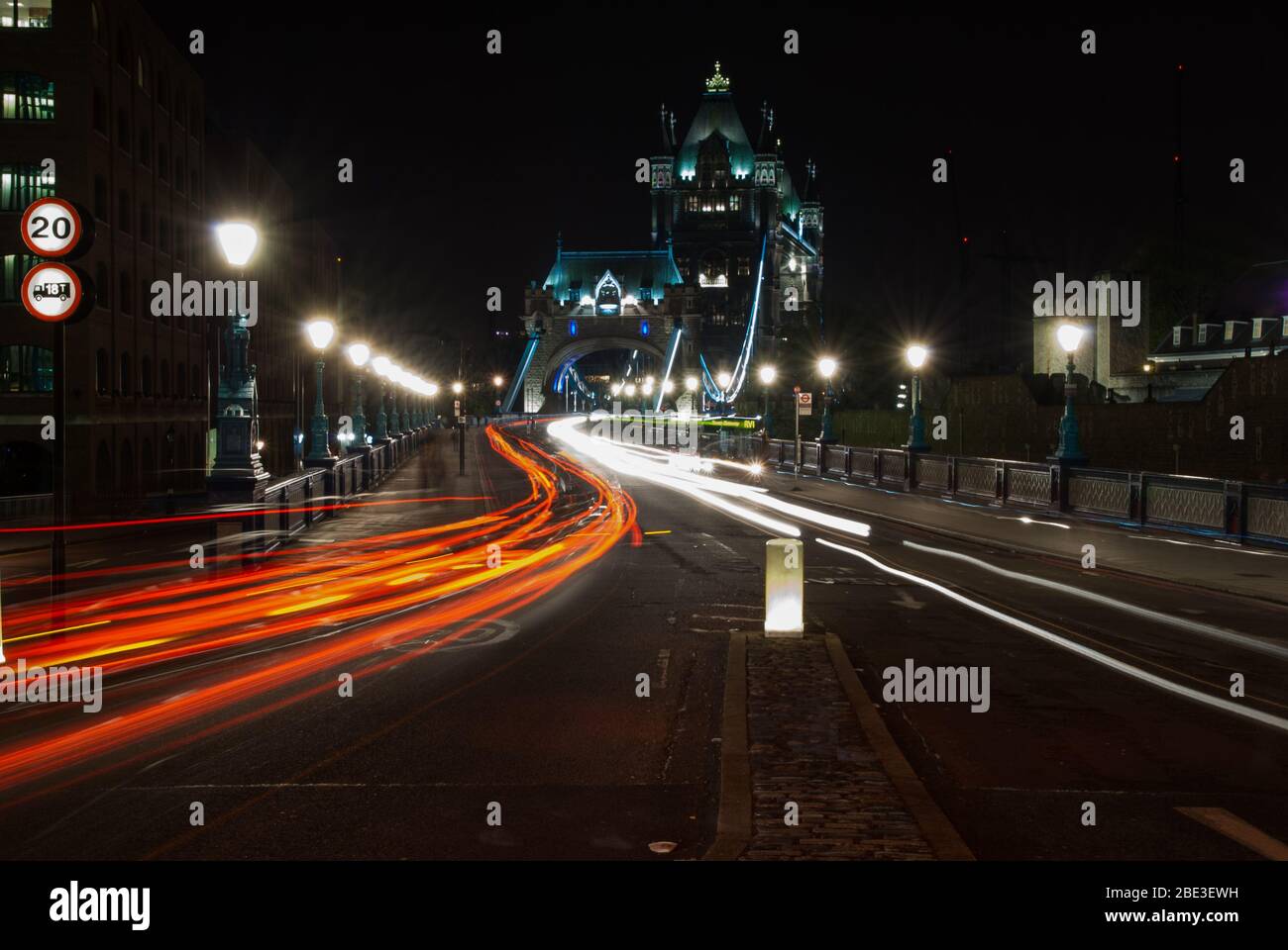 Dusk Night Twilight Tower Bridge Bascule Suspension Bridge, London, SE1 ...