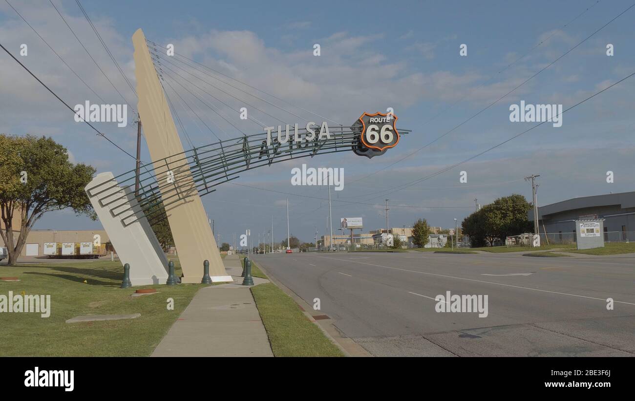Historic Route 66 street view in Tulsa Oklahoma Stock Photo - Alamy