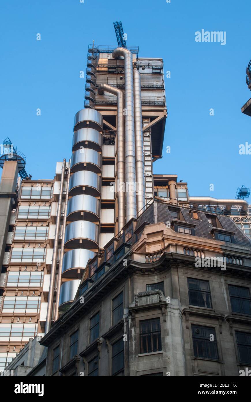 High Tech Architecture Steel Machine Lloyds Building Lloyds of London ...