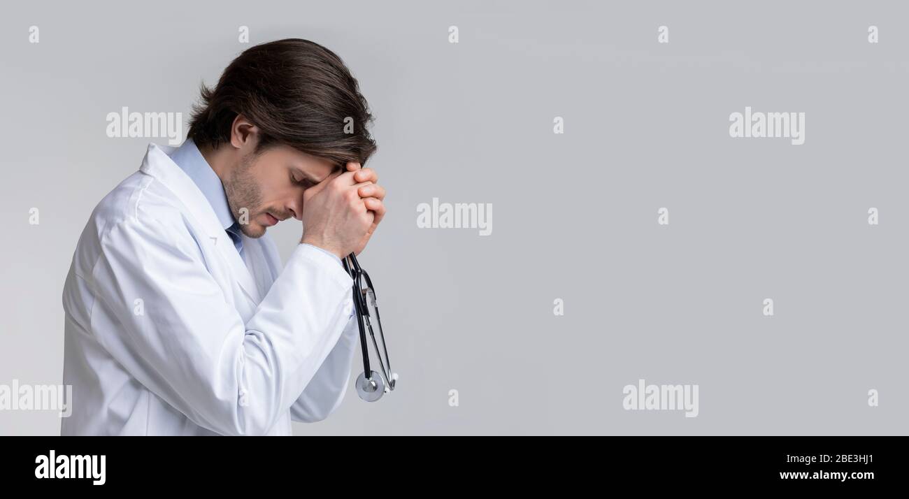 Side view portrait male sad hi-res stock photography and images - Alamy