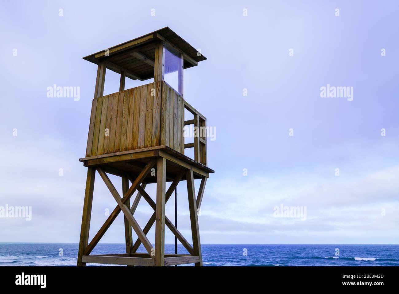 lifeguard outpost tower on sea beach Stock Photo - Alamy