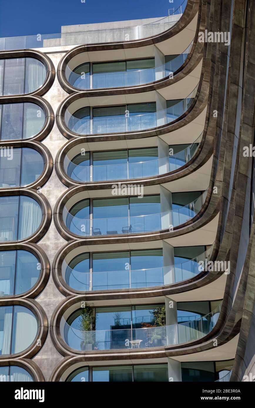 Zaha Hadid Building view from The High Line in New York Stock Photo - Alamy