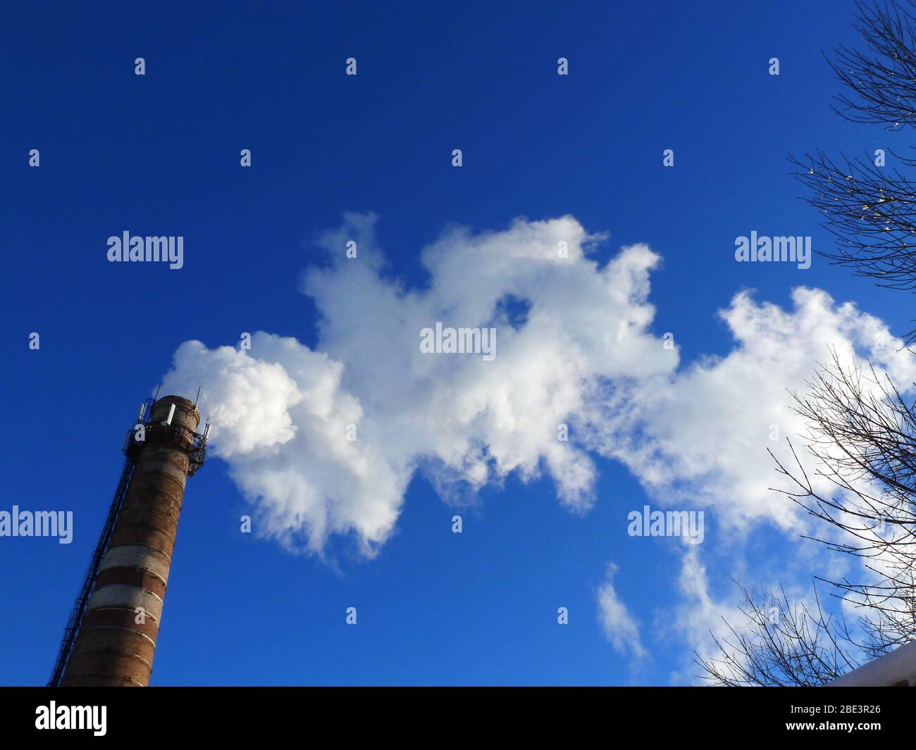 Belching pollution from factory hi-res stock photography and images - Alamy