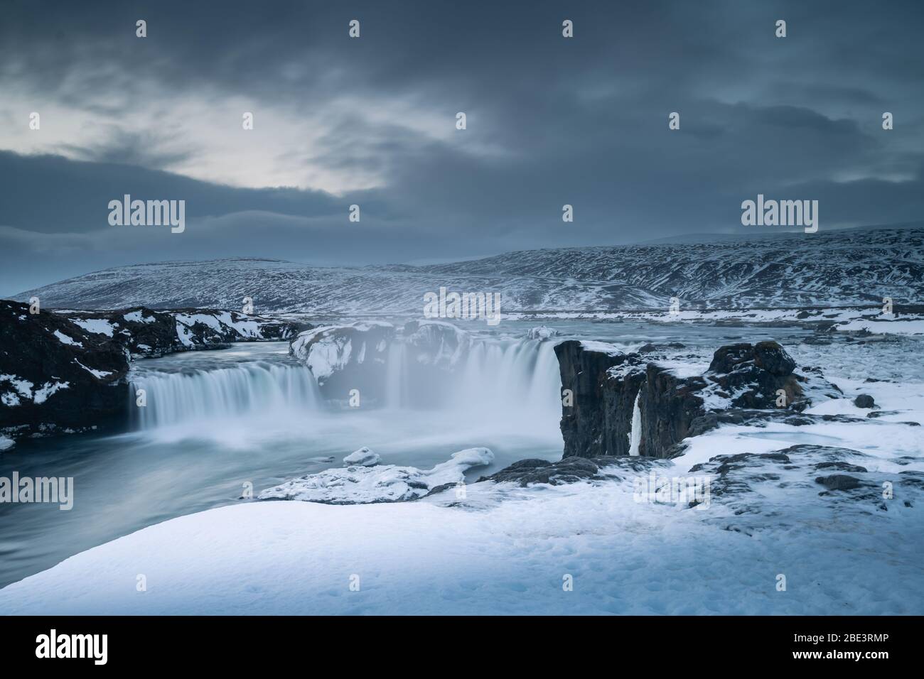 Icelandic waterfall landscape hi-res stock photography and images - Alamy