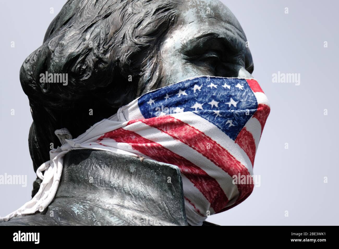 George washington life mask hi-res stock photography and images - Alamy