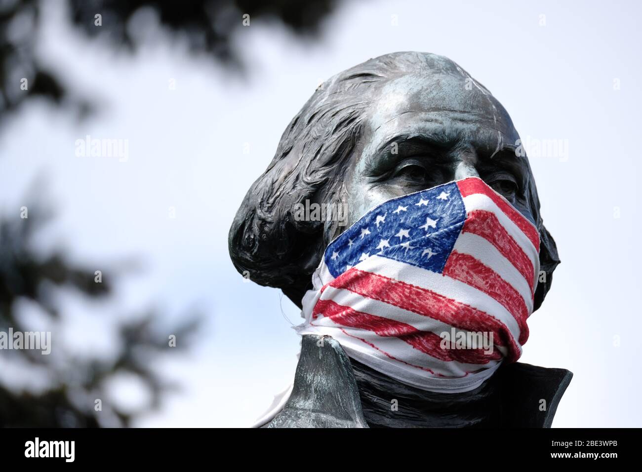 George washington life mask hi-res stock photography and images - Alamy